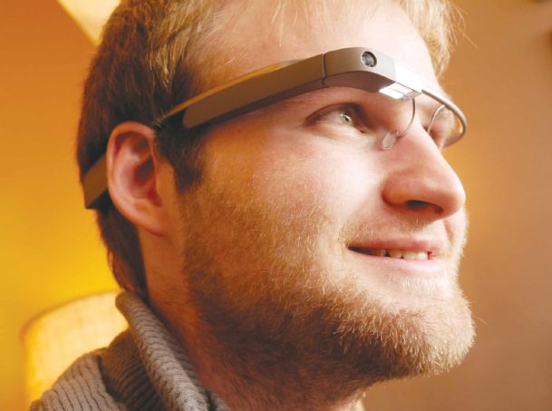 Looking toward the future: Local student test driving Google Glass ...