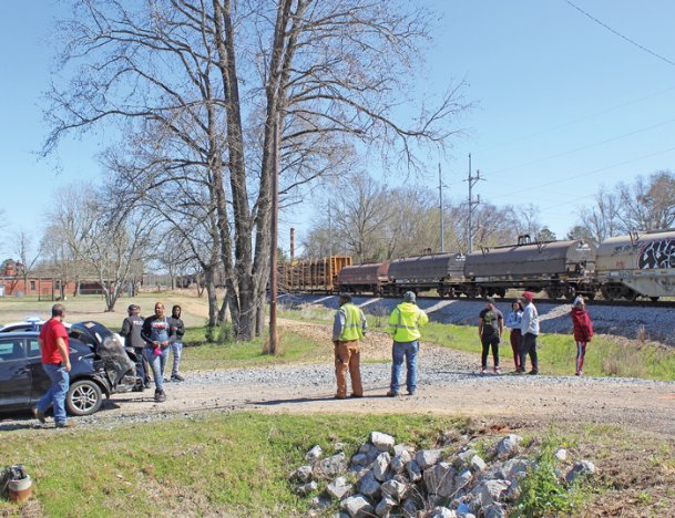 18-year old who tried to 'beat' train, two passengers survive railroad ...