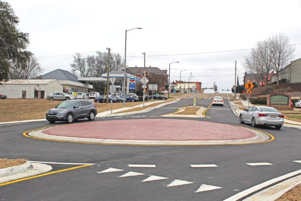 Photo: Downtown roundabout opens - The Dispatch