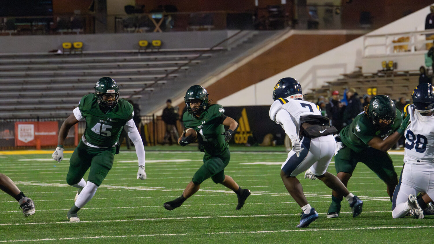 West Point wins 13th state title behind Clark’s 3 touchdowns - The Dispatch