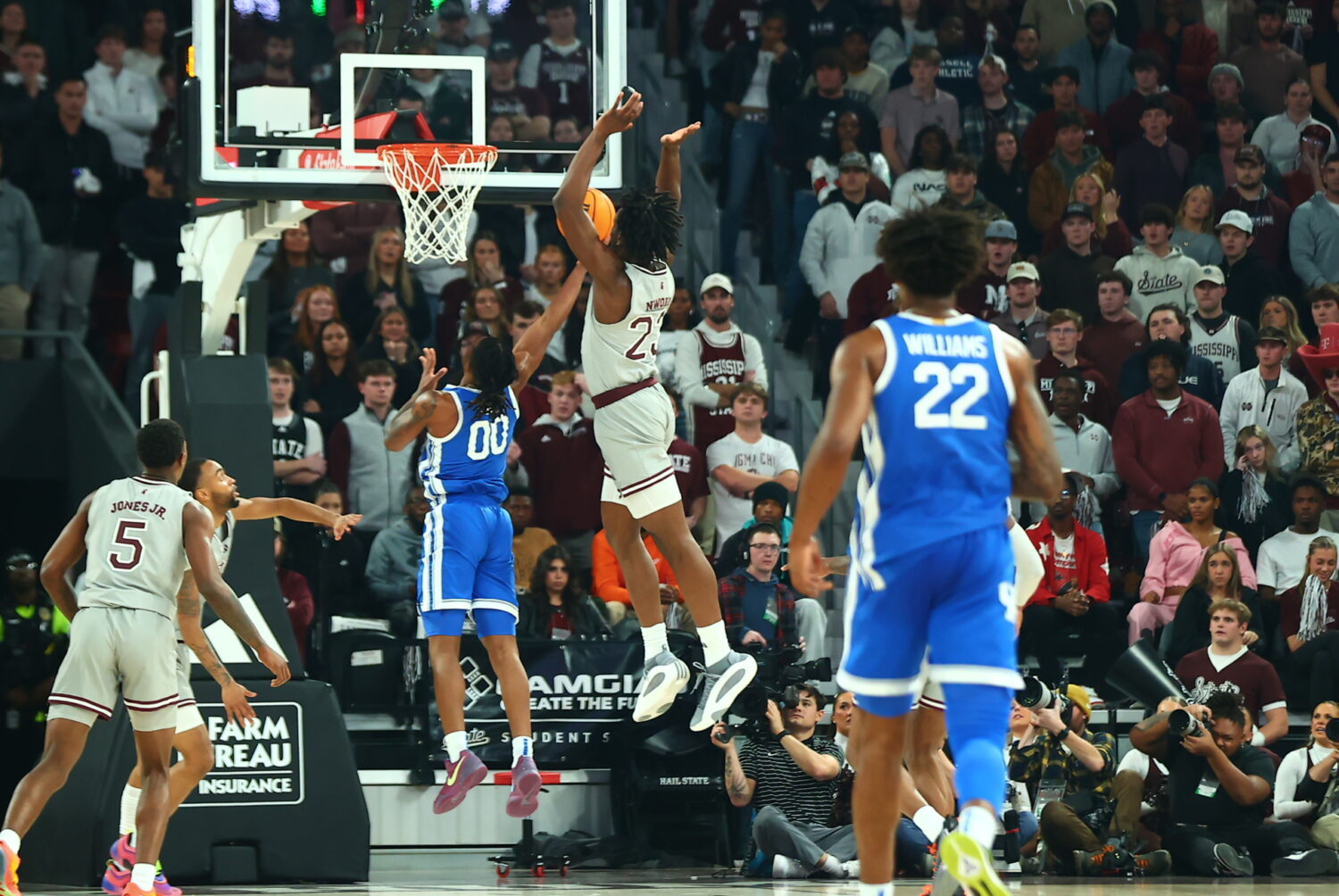 Men’s Basketball: No. 14 Bulldogs fall to No. 6 Kentucky in another ...