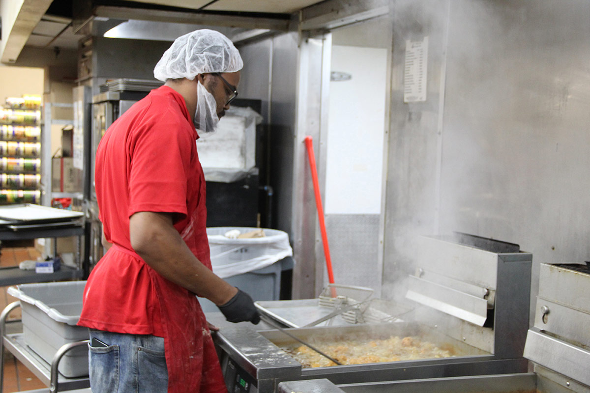 After two kitchen fires, Food Giant is back to making chicken - The ...