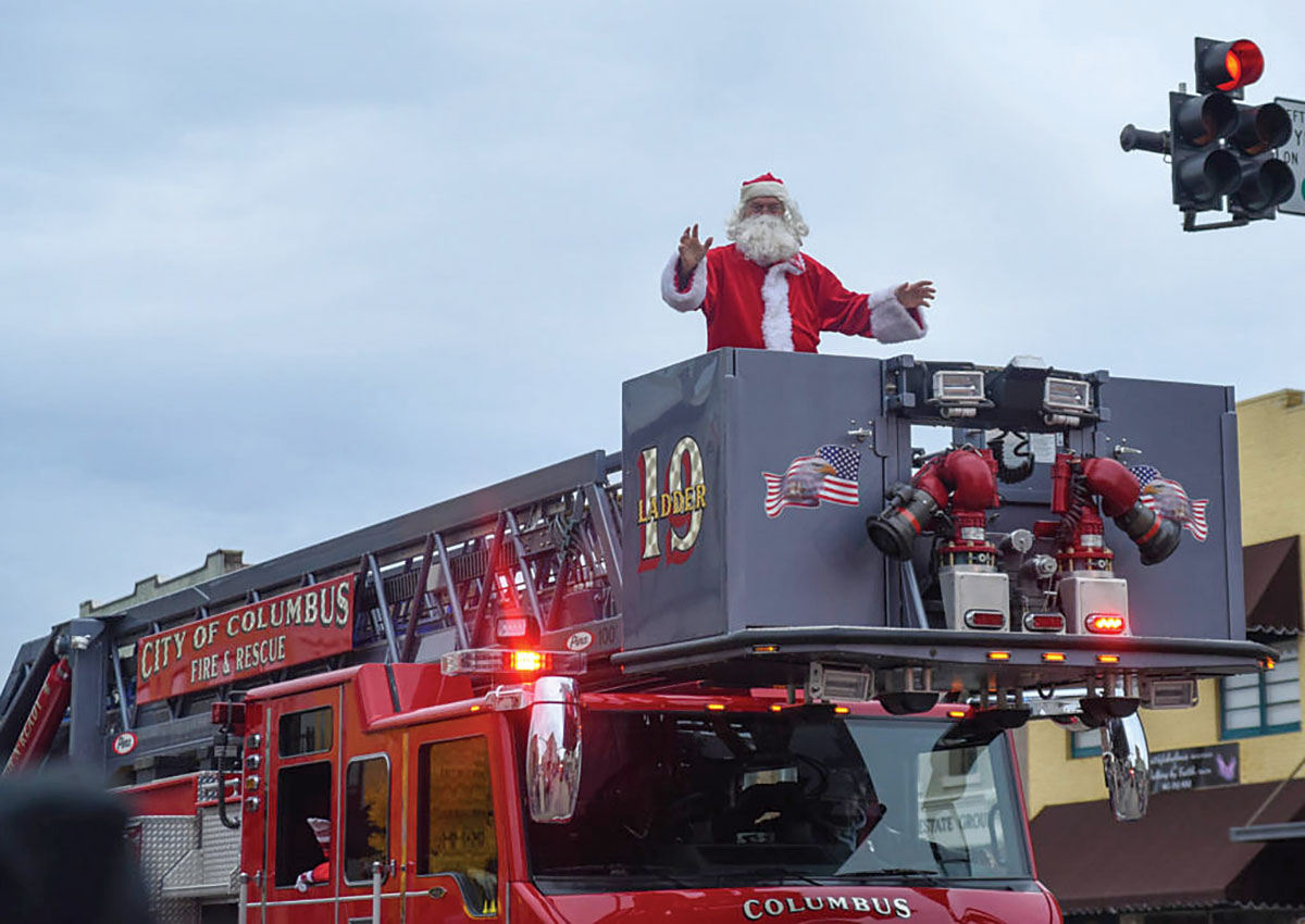 Christmas tree lightings, parades return to Golden Triangle - The Dispatch
